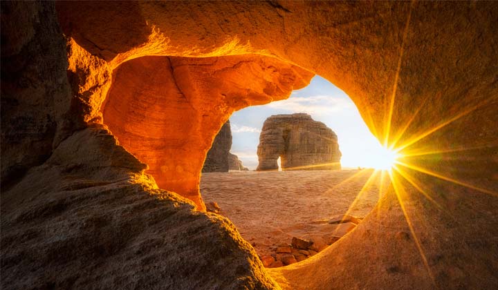 Experience a Charming Middle East Adventure - Package Holidays to Saudi ...